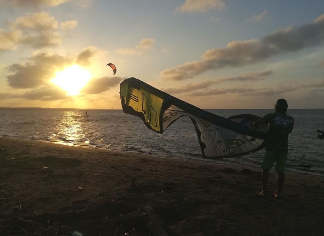 Kitesurfing in Colombia: Best Spots, Seasons, and Tips