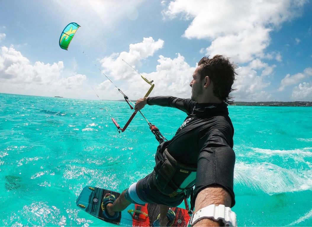 Kitesurfing in Colombia: Best Spots, Seasons, and Tips