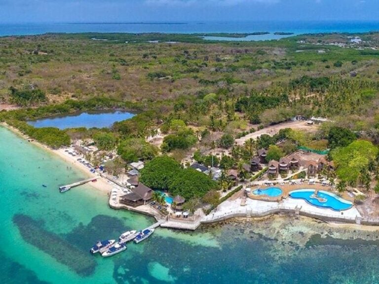 Isla Baru, Colombia: My Epic Island Guide For 2024