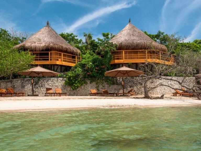Visit Isla Baru, Colombia: Expert Travel Guide | TPMT