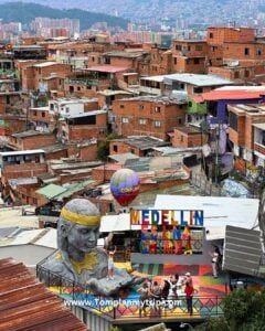 Comuna 13, Medellín: A Guide To Visit This Famous District