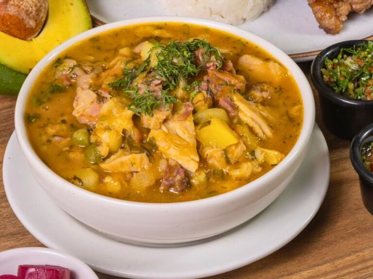 Les Plats typiques Colombiens par Région | Guide TPMT